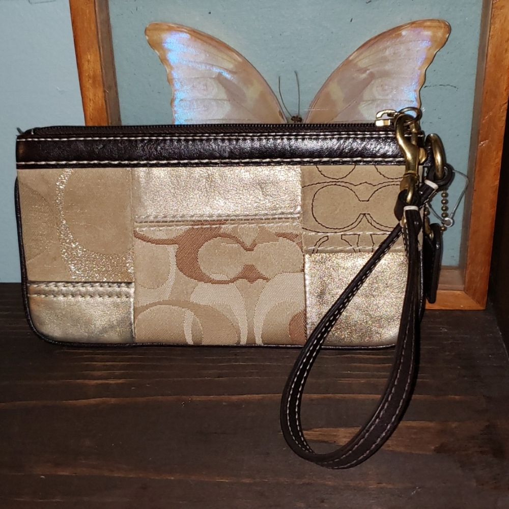 New Coach Brown Leather Fabric Patchwork Wristlet Bag - Gem